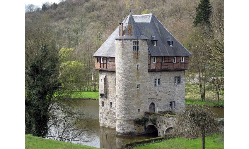 Crupet Castle - Guest Gallery